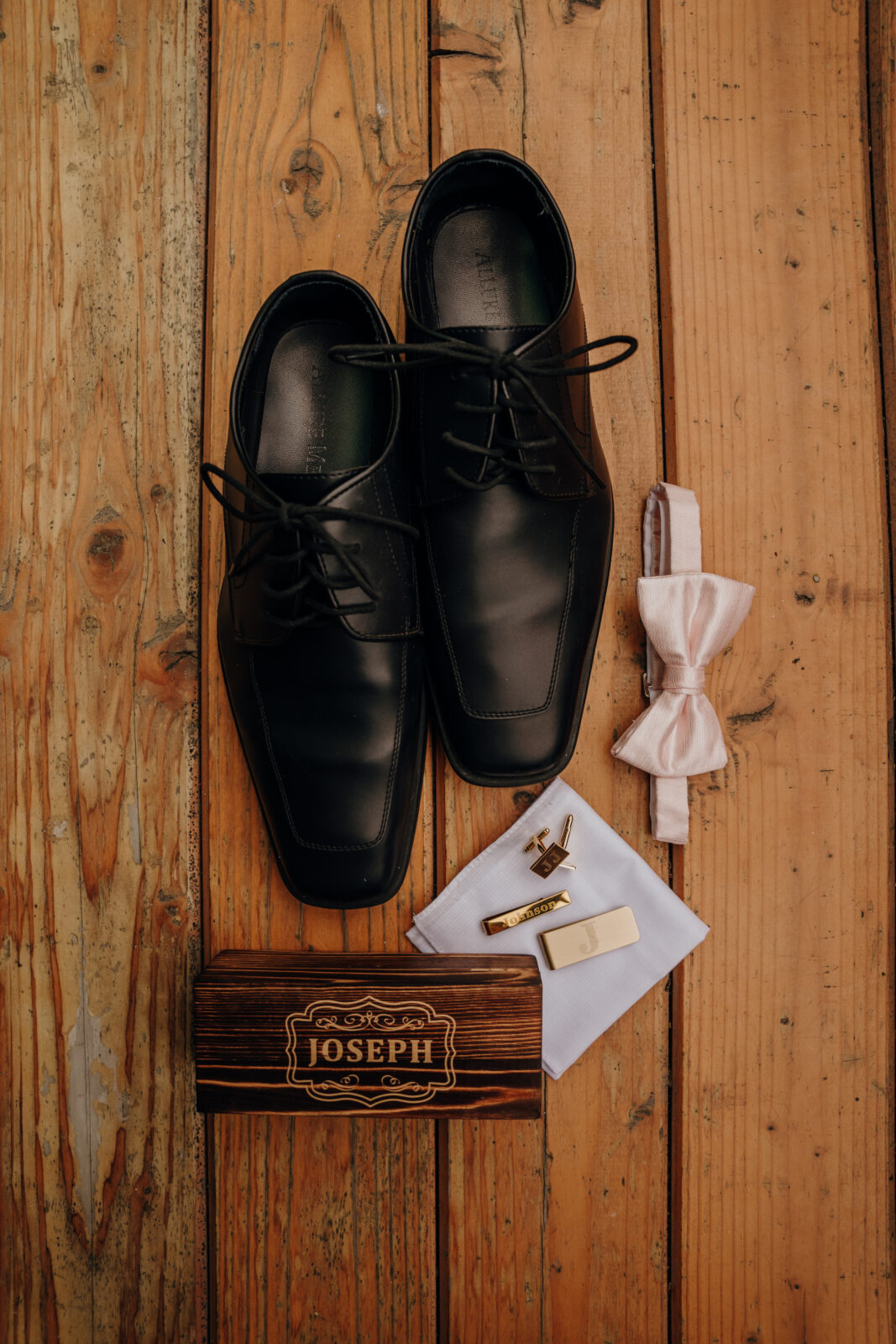 What to Include in the Flat Lay for your Wedding Details ...